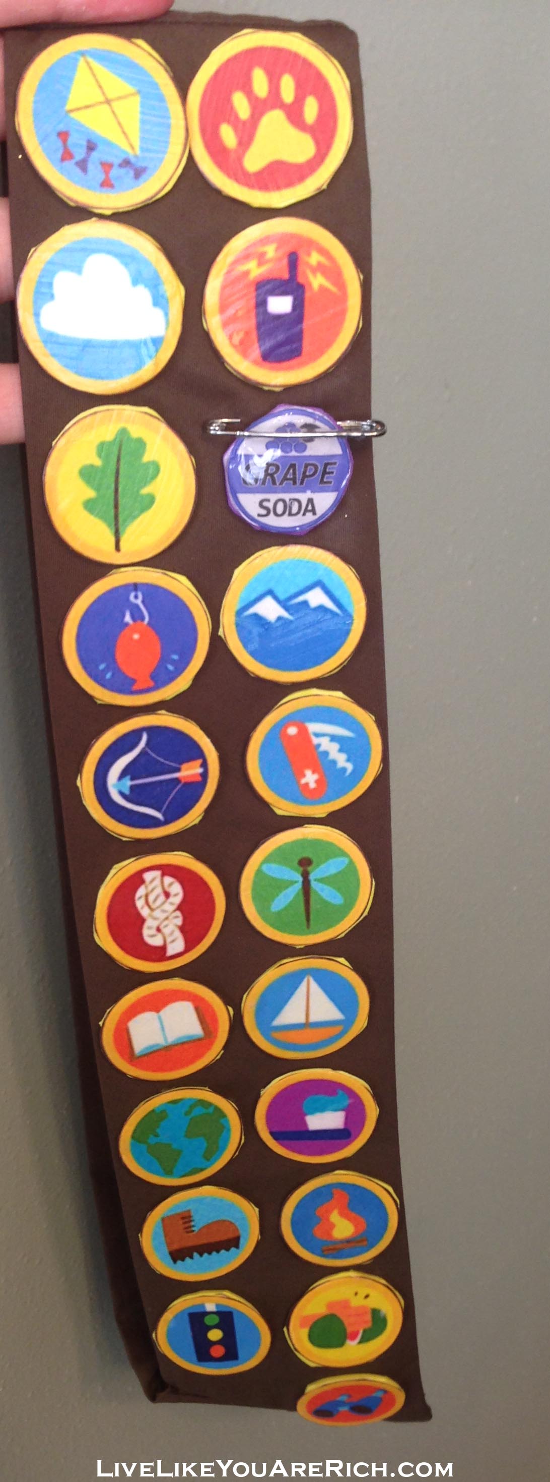 How to Make a Badge for Kids