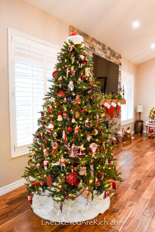 Santa Themed Christmas Tree - Live Like You Are Rich