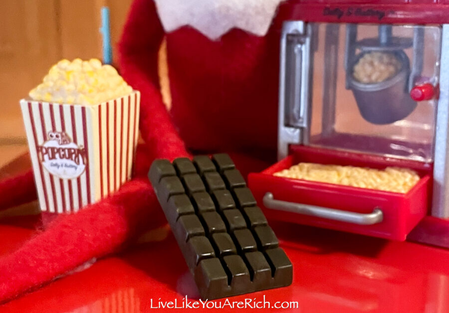 Elf on the Shelf: Popcorn Popping - Live Like You Are Rich