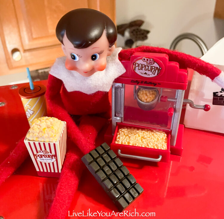 Elf on the Shelf: Popcorn Popping - Live Like You Are Rich