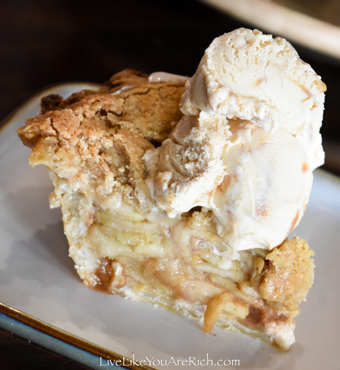 The Best Homemade Dutch Apple Pie - Live Like You Are Rich
