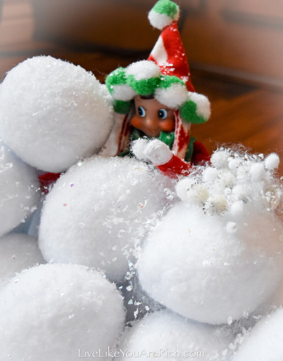 Elf on the Shelf: Snowball Fight - Live Like You Are Rich