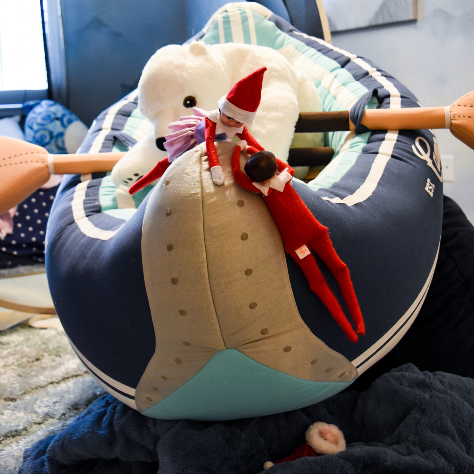 Elf on the Shelf: Snowball Fight - Live Like You Are Rich