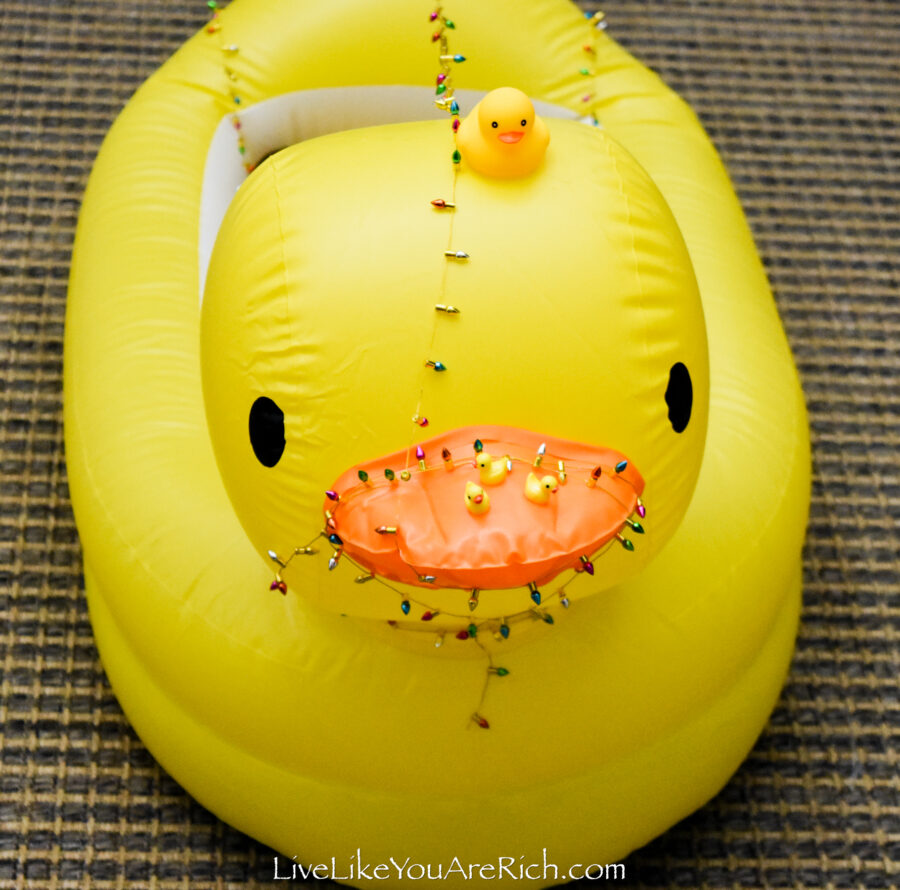 Elf on the Shelf: 'Duck' the Halls - Live Like You Are Rich