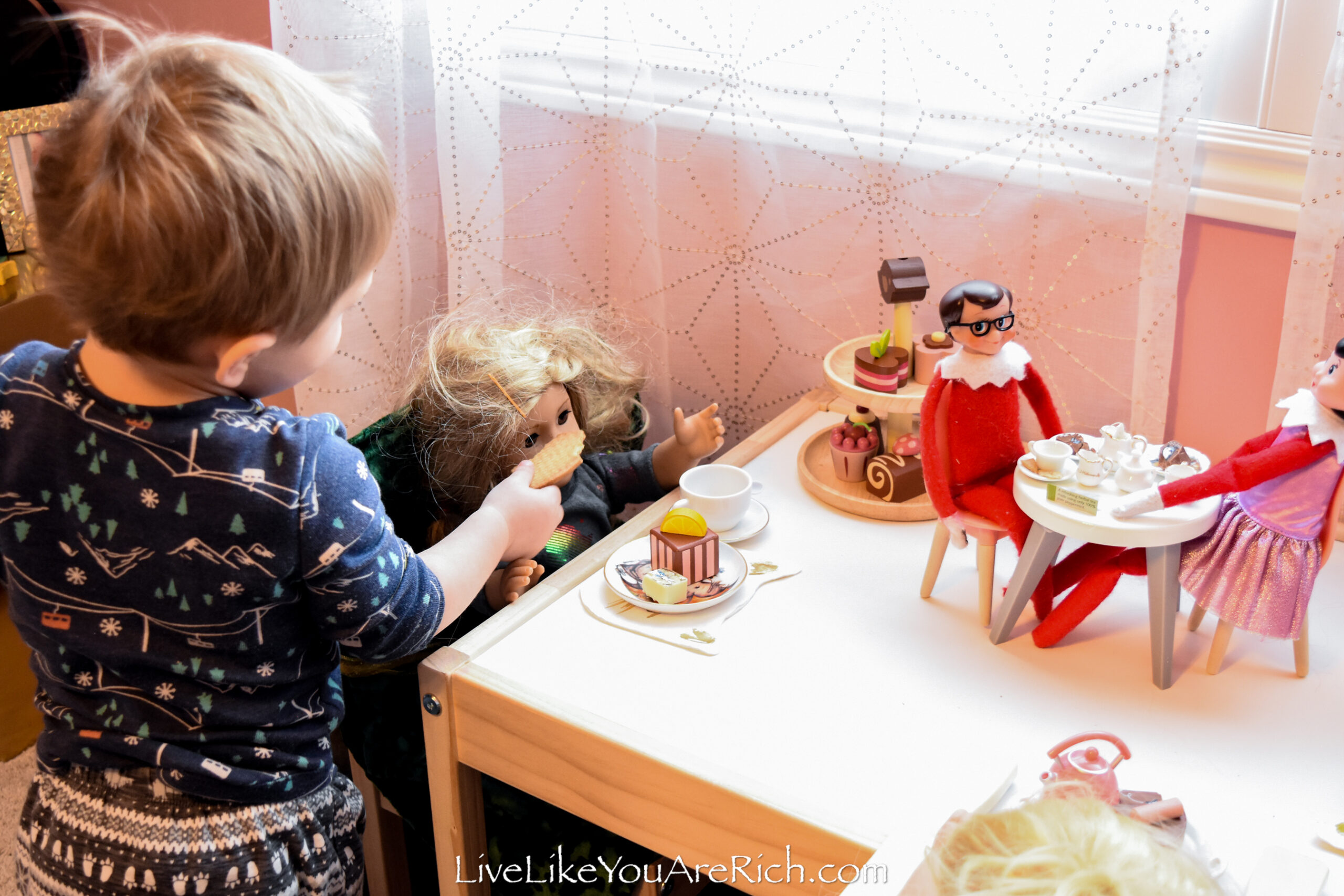 Elf on the Shelf_ Tea Party-25 - Live Like You Are Rich