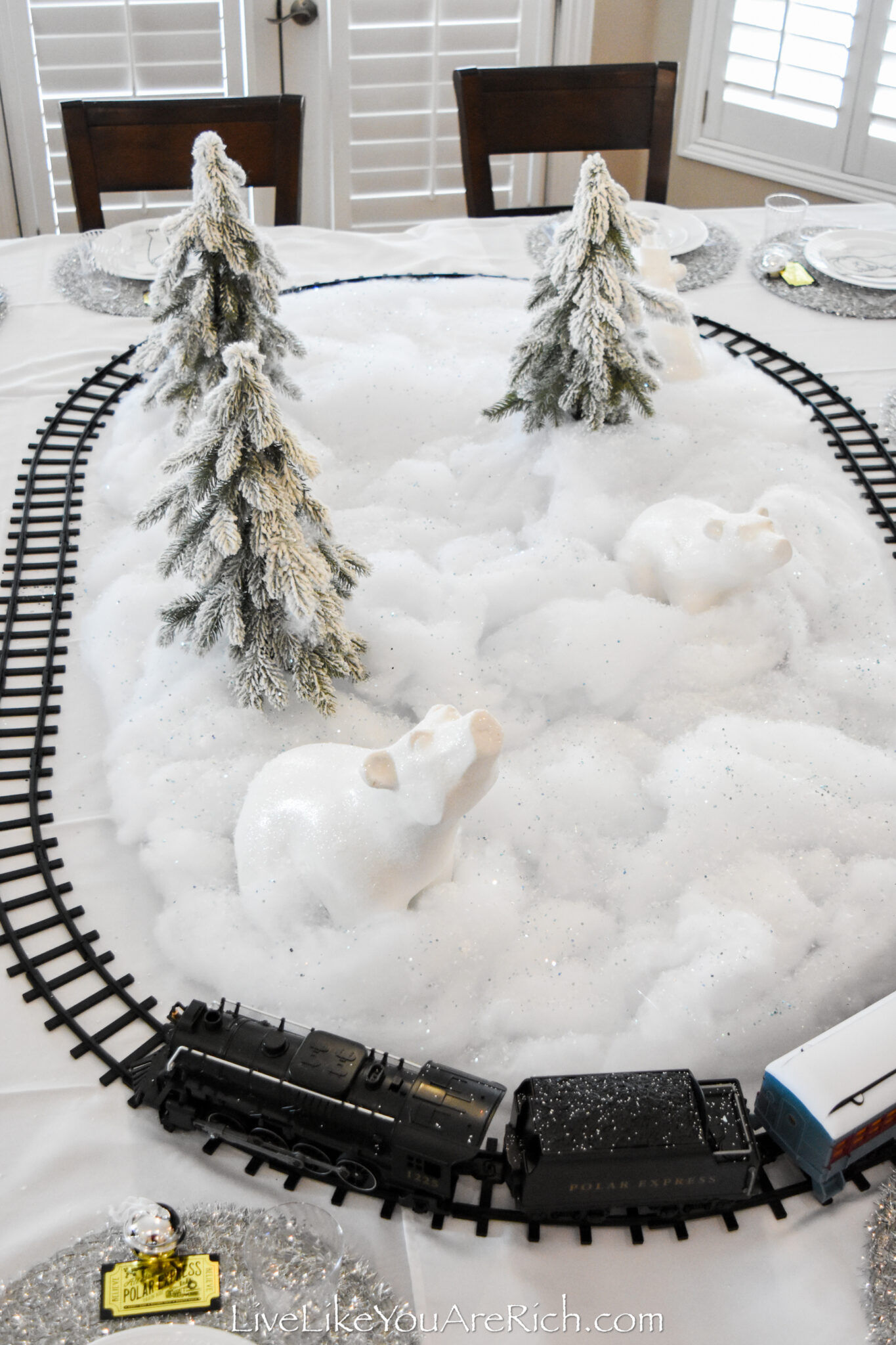 Polar Express Kids' Tablescape - Live Like You Are Rich