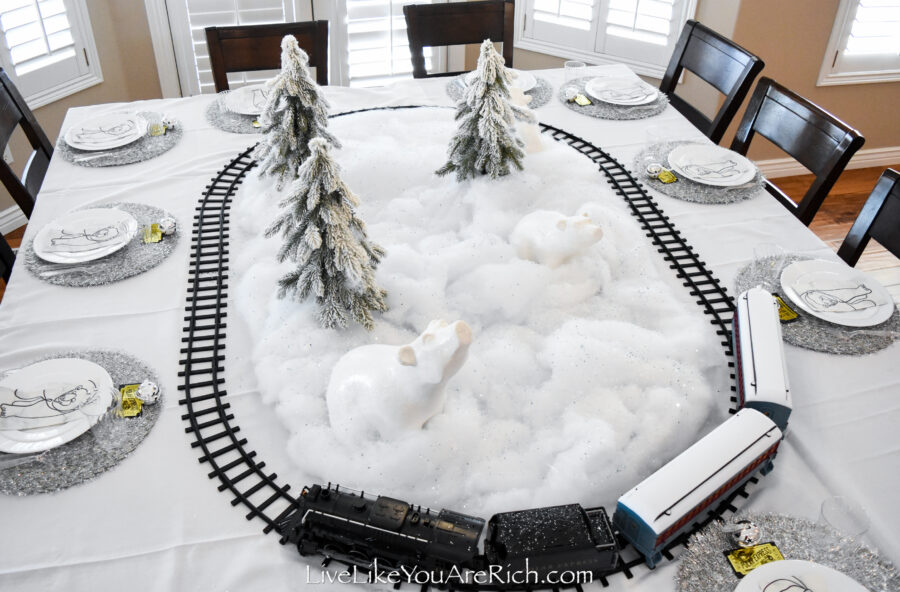 Polar Express Tablescape-20 - Live Like You Are Rich