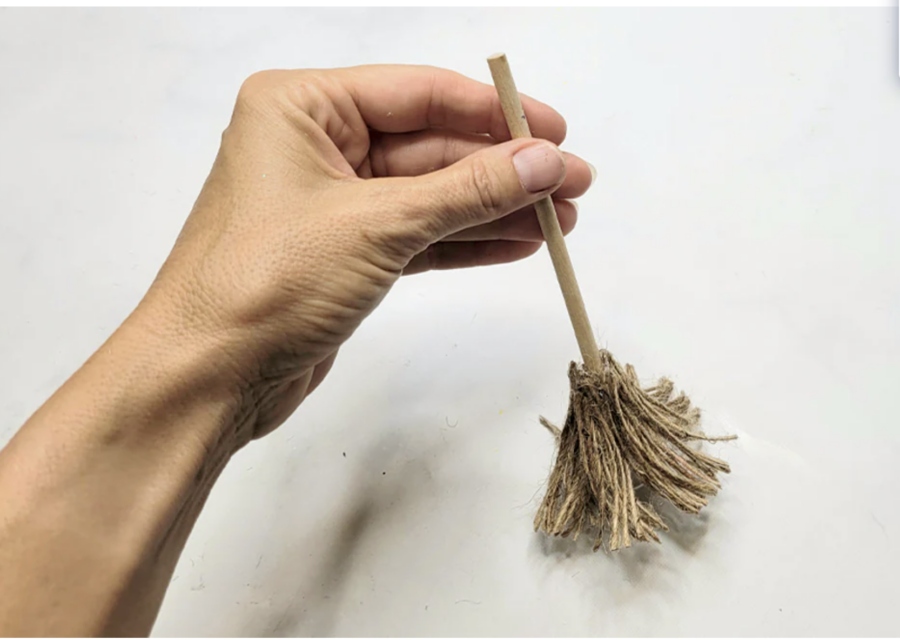 DIY Halloween Witch Broomstick - Live Like You Are Rich