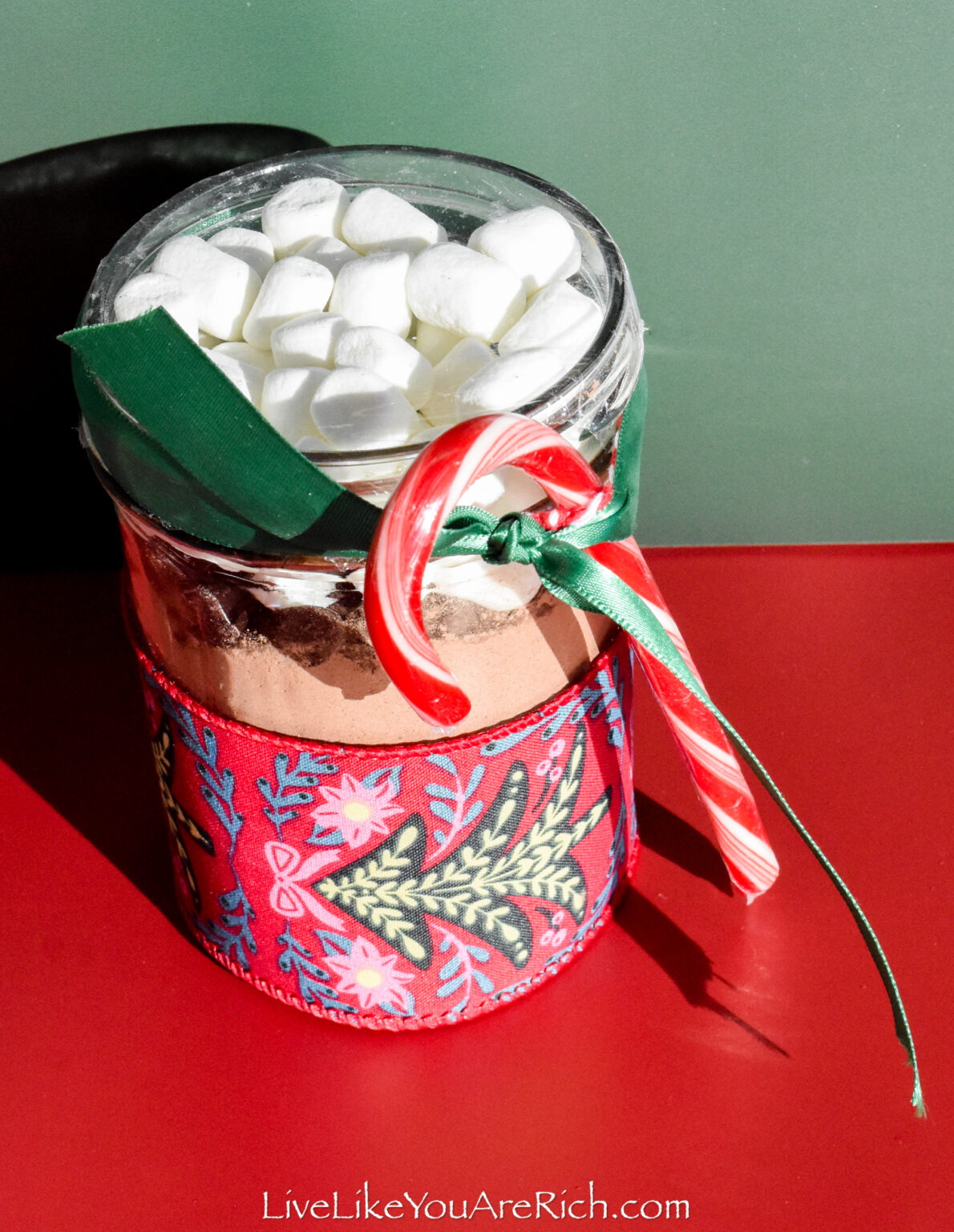 Hot Cocoa in a Jar Recipe Plus a Free Printable - Live Like You Are Rich