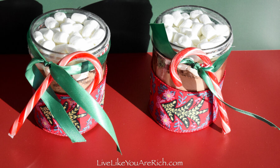 Hot Cocoa in a Jar Recipe Plus a Free Printable - Live Like You Are Rich