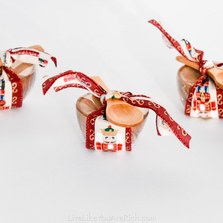 Neighbor Christmas Gift: Just a Spoonful of Cinnamon Sugar Plus a Free ...