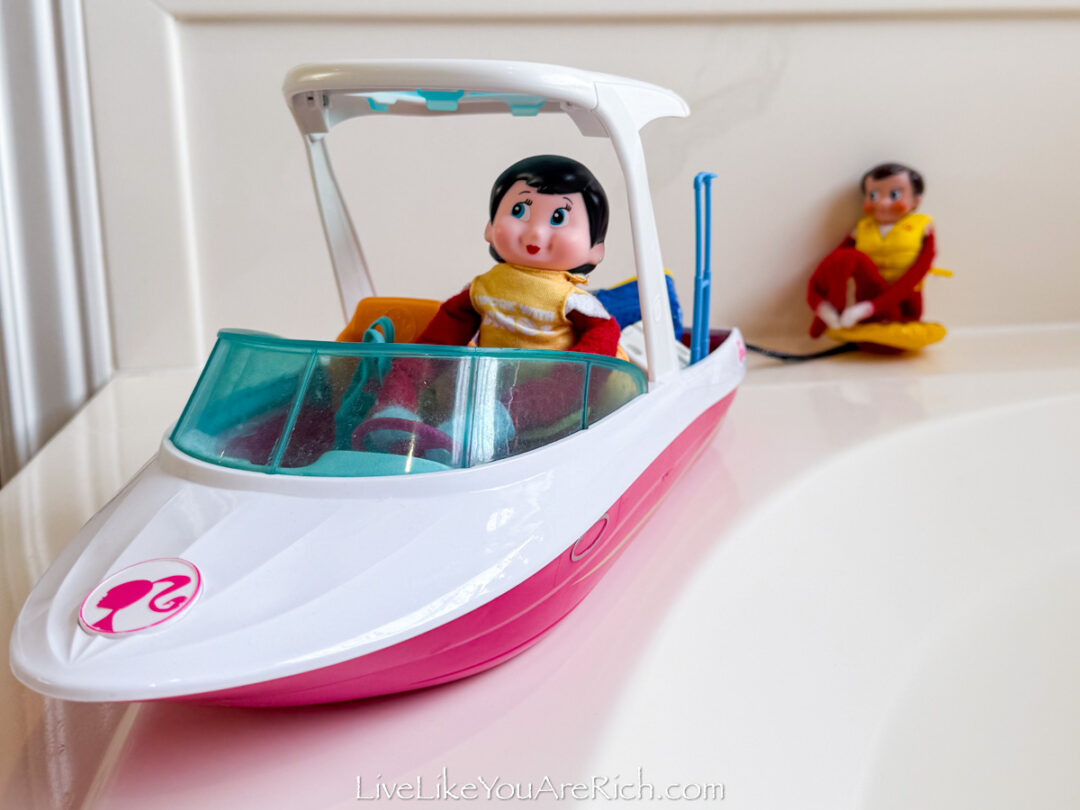 Elf on the Shelf: Tubing Behind a Boat - Live Like You Are Rich