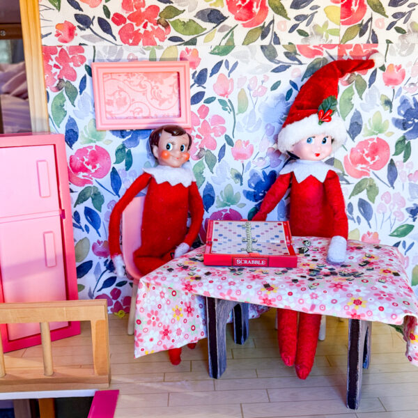 Elf on the Shelf: Scrabble - Live Like You Are Rich